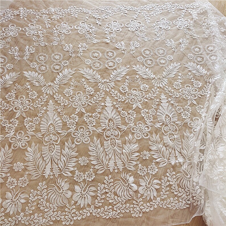 NEW ITEM ! Beautiful Embroidery Lace Fabric With Leaf&flower 51