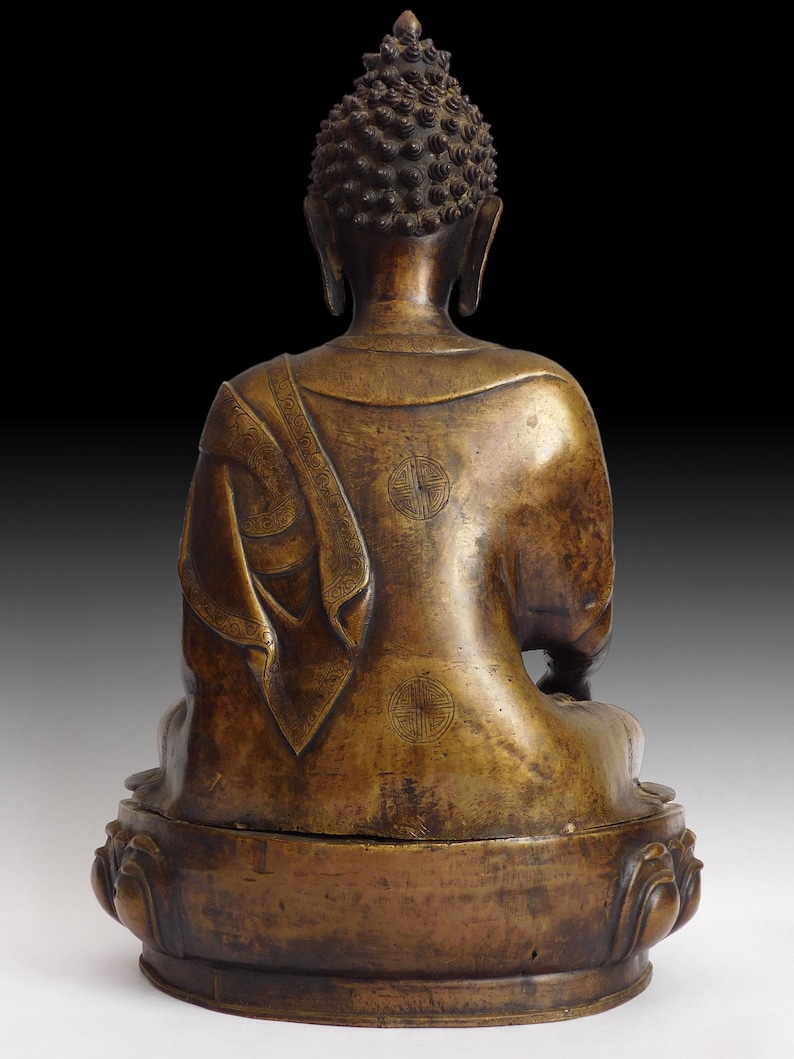 Antique Nepalese Transcendent Wisdom Buddha Akshobhya Bronze Statue ...