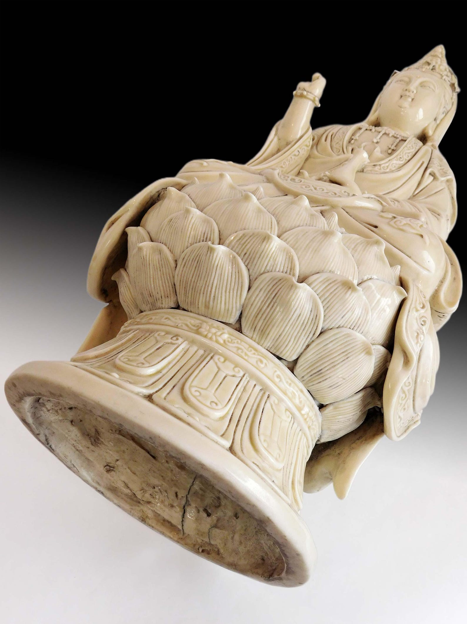 Antique Chinese Dehua Porcelain Blanc De Chine Wisdom Pearl Guan Yin ...