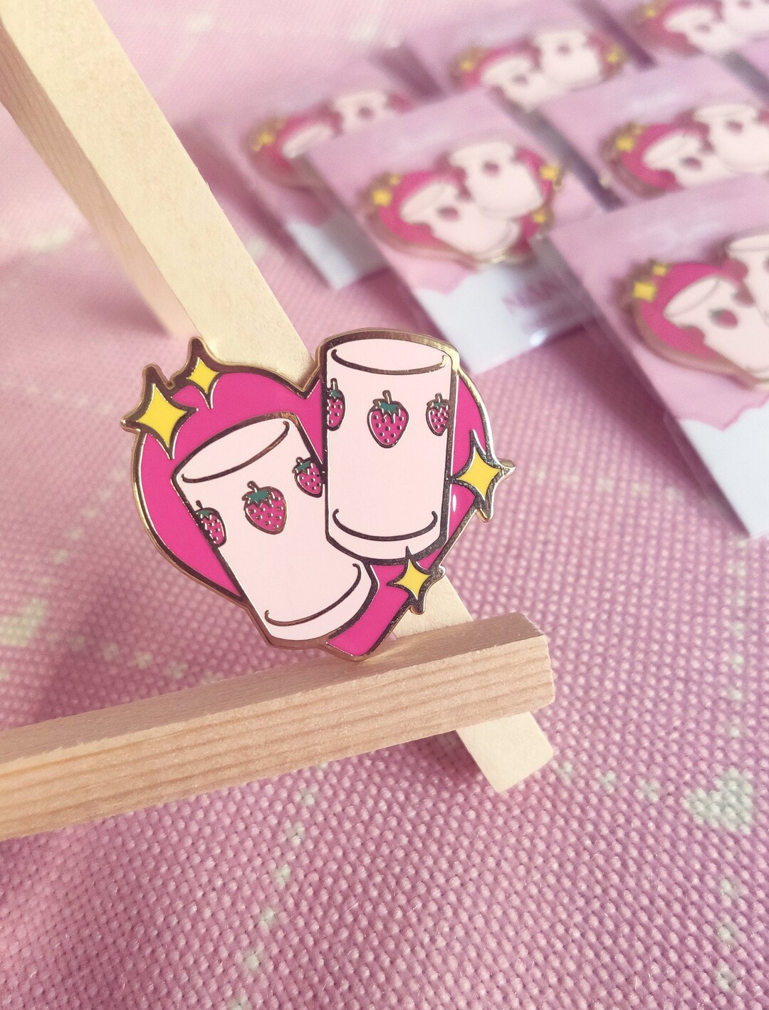 ENAMEL PINS Nana Glass - Etsy