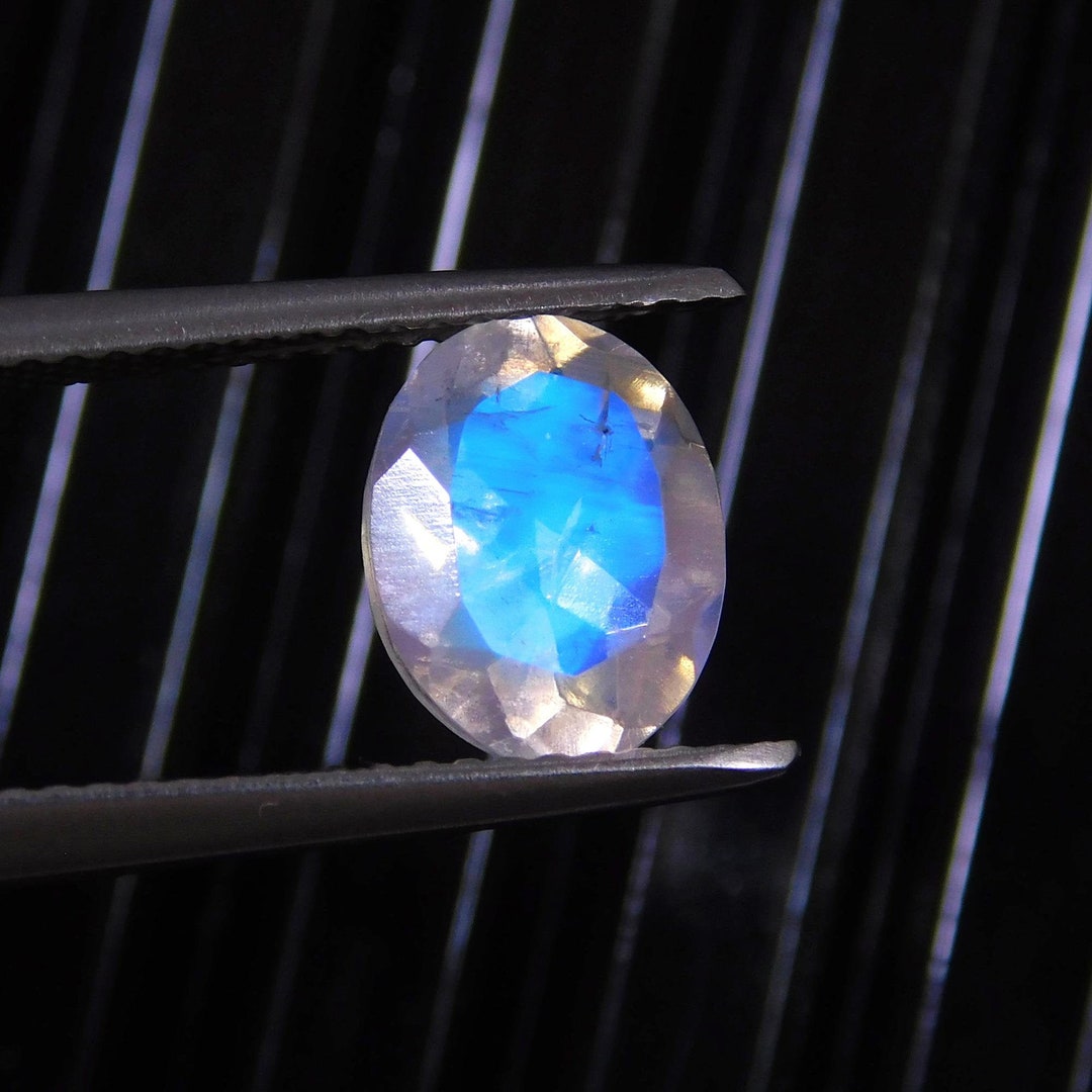 Super Top Aaa+++rainbow Moonstone Gemstone Faceted Cut,stunning Blue ...