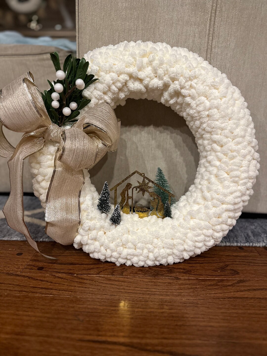 14 Inch Golden Nativity Christmas Forest Loop Yarn Wreaths - Etsy