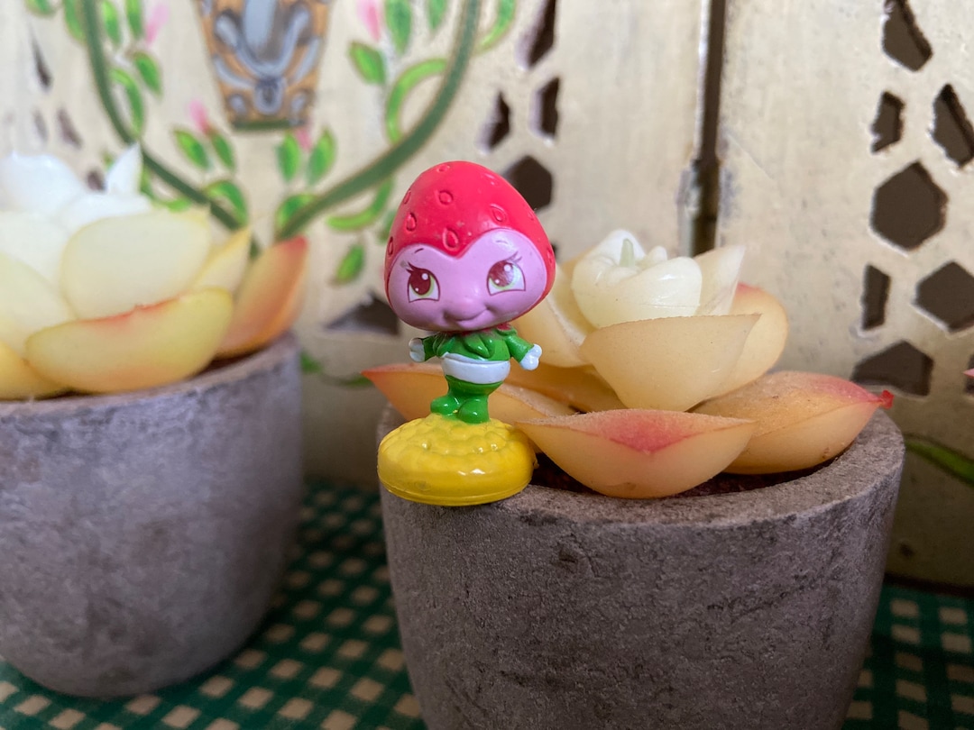 Strawberry Shortcake Baby Strawberry Berrykin - Etsy
