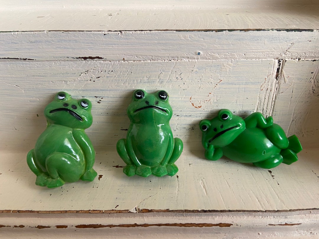 Vintage Frog Refrigerator Magnets - Etsy