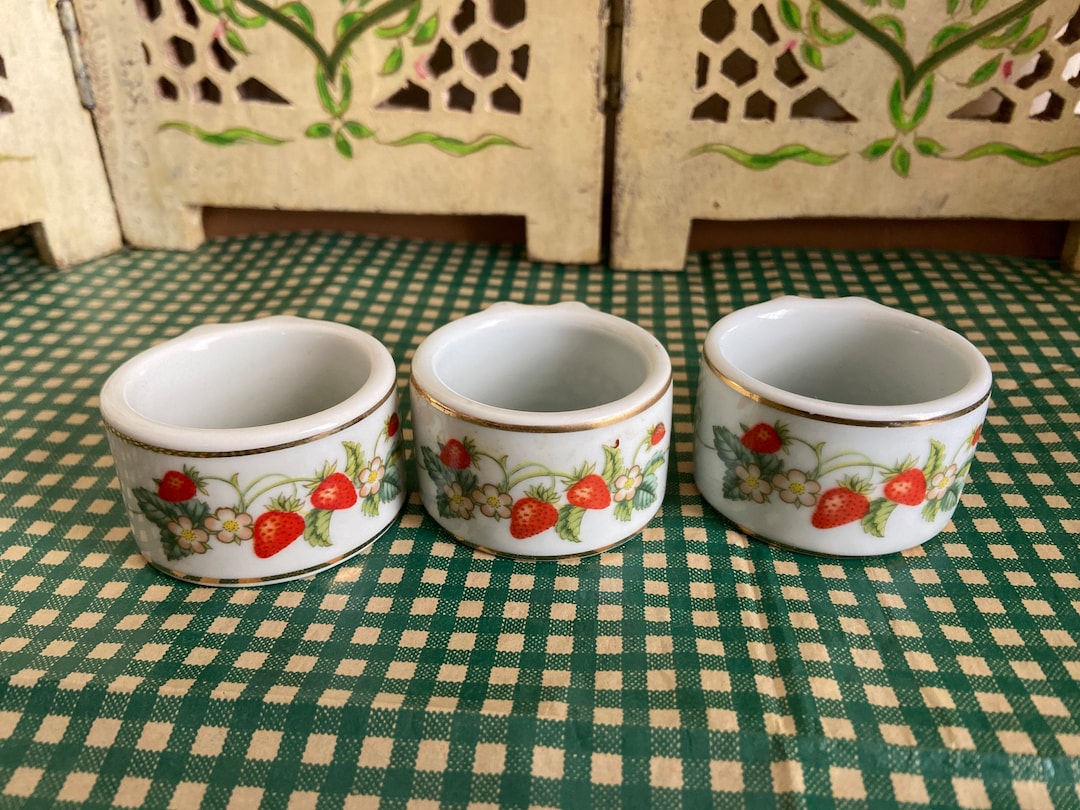 Vintage Avon Strawberry Napkin Rings - Etsy