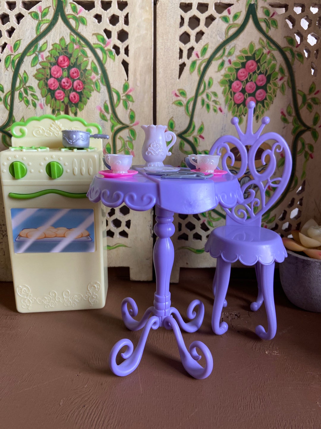 Disney Princess Ultimate Castle Furniture Tiana Tall Stove Table Chair ...