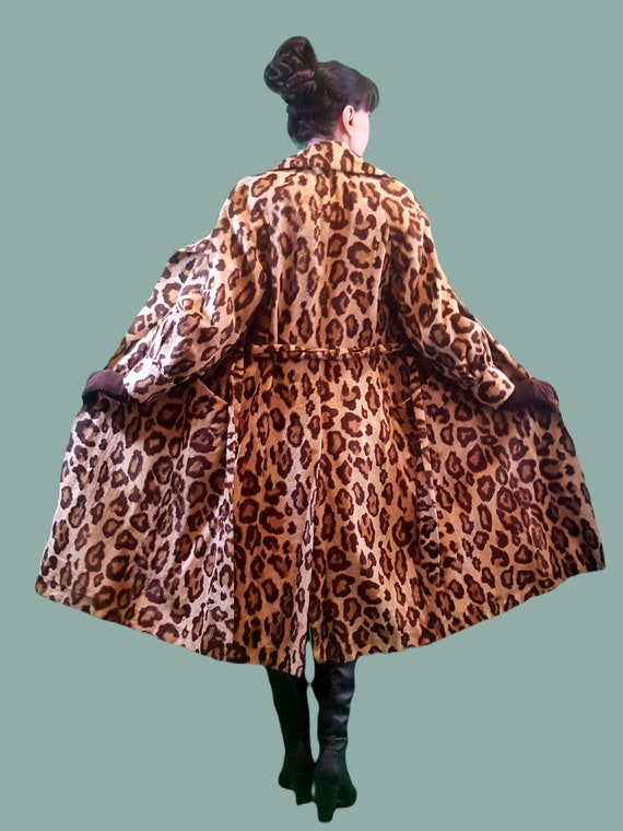 Sensational Jaguar animal print 1970s vintage Jaeger … - Gem