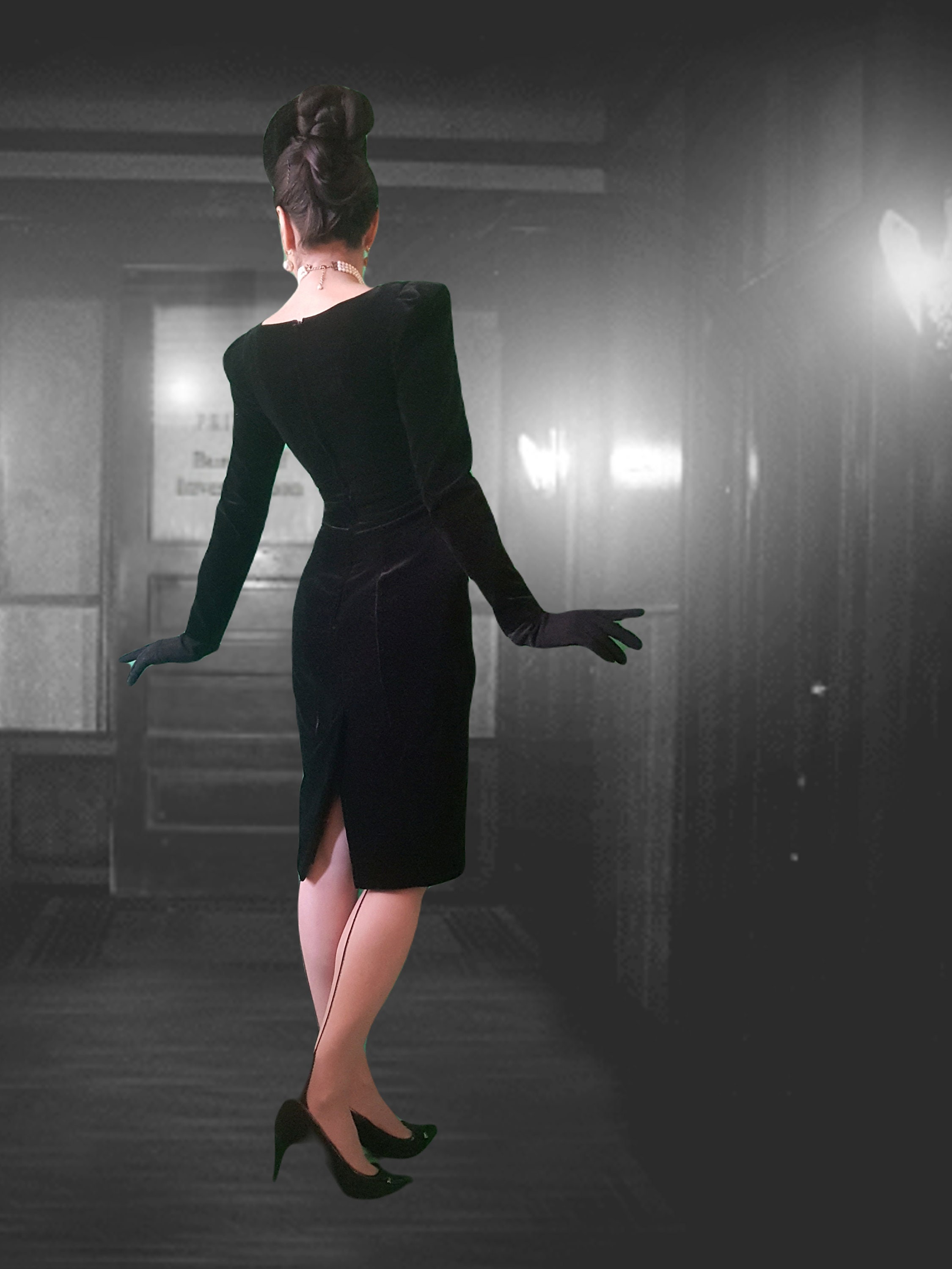 Vintage 1980s Does Femme Fatale Film Noir 1940s 1950s Vamp Black Wiggle ...