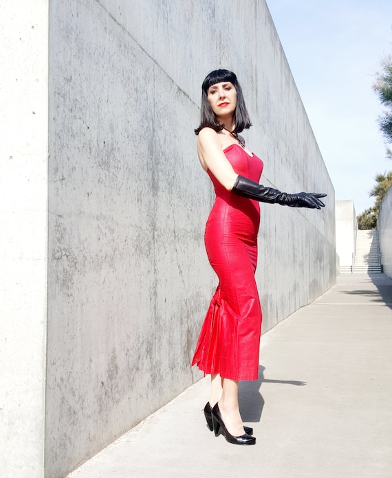 Vintage 1980s Sarah Whitworth Deadlier than The Male … - Gem