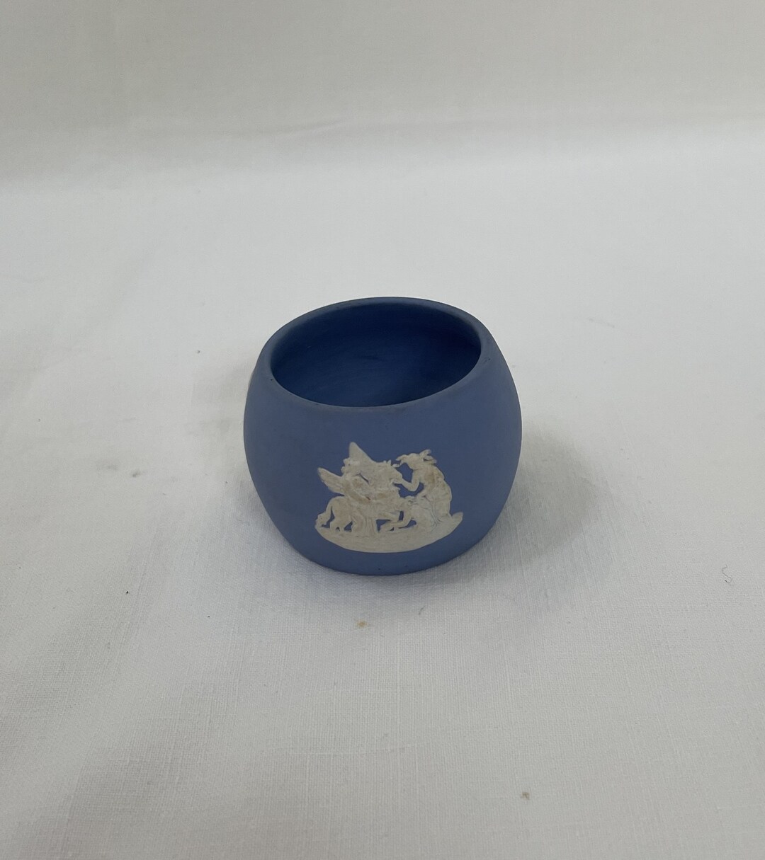 Small Vintage Wedgwood White Cameo Pot - Etsy