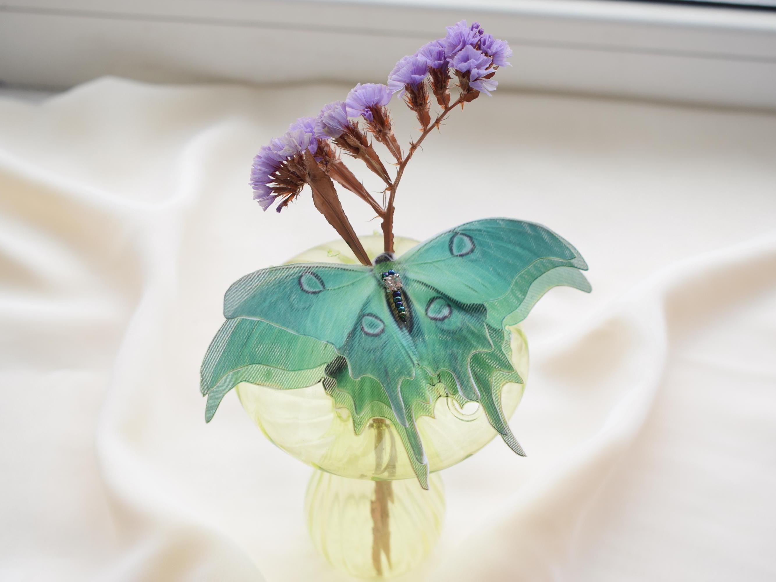Green Silk Luna Moth Hair Clips With 3d Wings - Lightweight Hair ...