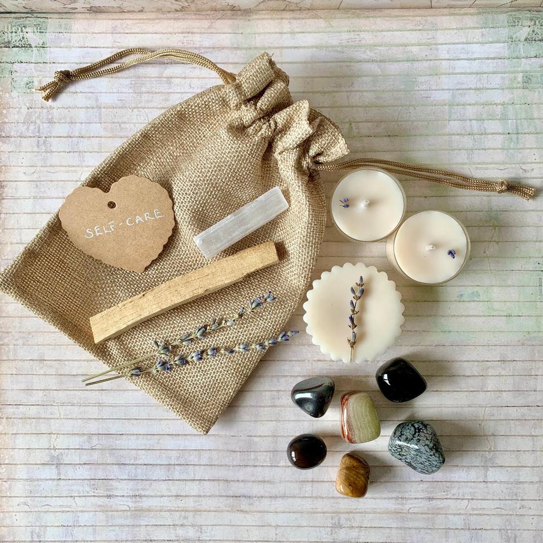 Protection & Grounding Self-care Crystal Kit, Palo Santo Smudge Stick ...