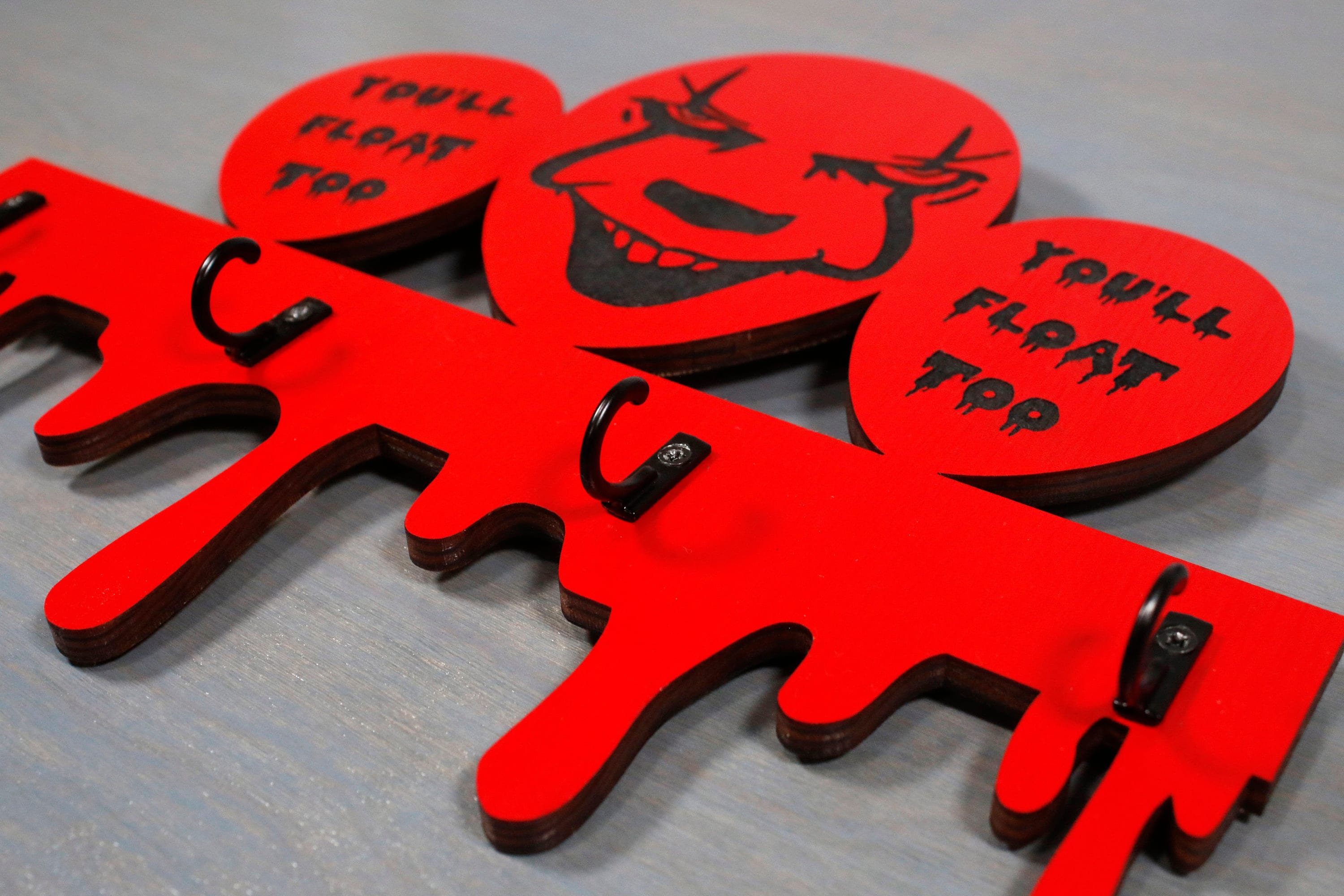 Pennywise Red Balloon Wooden Key Ring Holder, IT Movie Décor, Pennywise ...