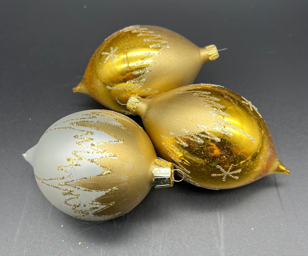 Three Gold and White Commodore Teardrop Christmas Ornaments - Set of 3 ...