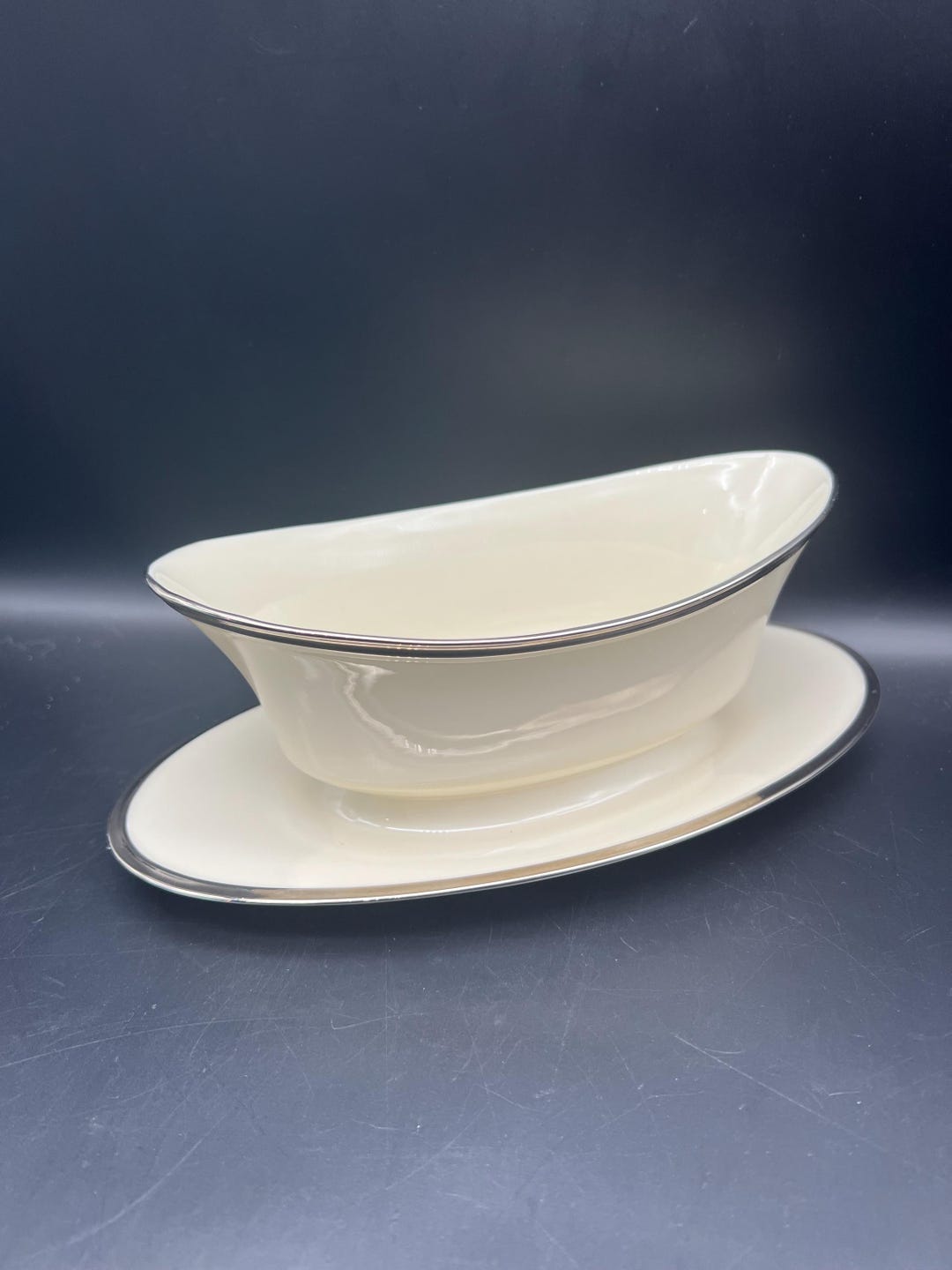 Lenox Solitaire Gravy Boat With Attached Underplate - No Ring Foot- 9. ...