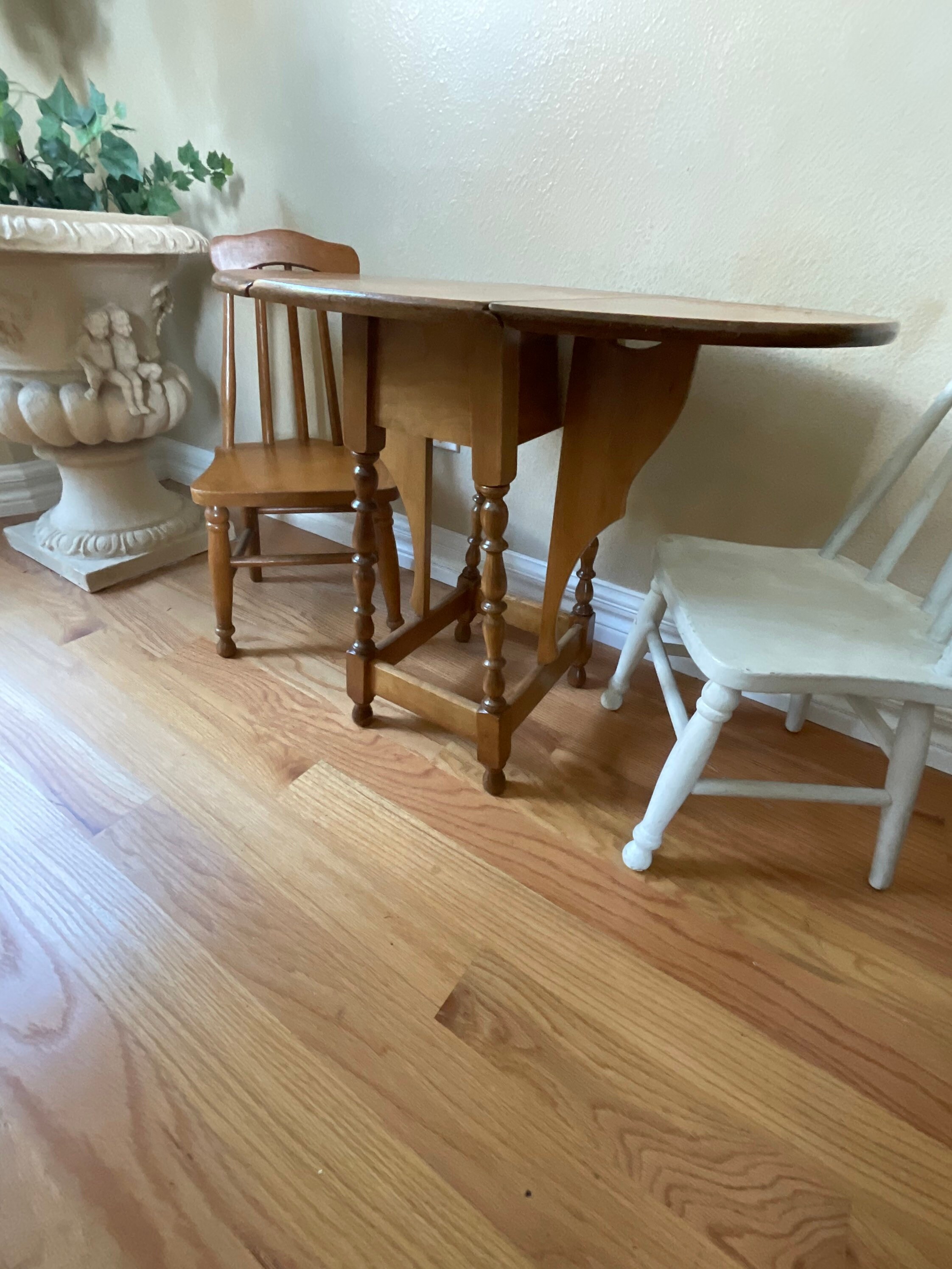Vintage Drop Leaf Table and Chair Set for Children. Kids Play Set. - Etsy