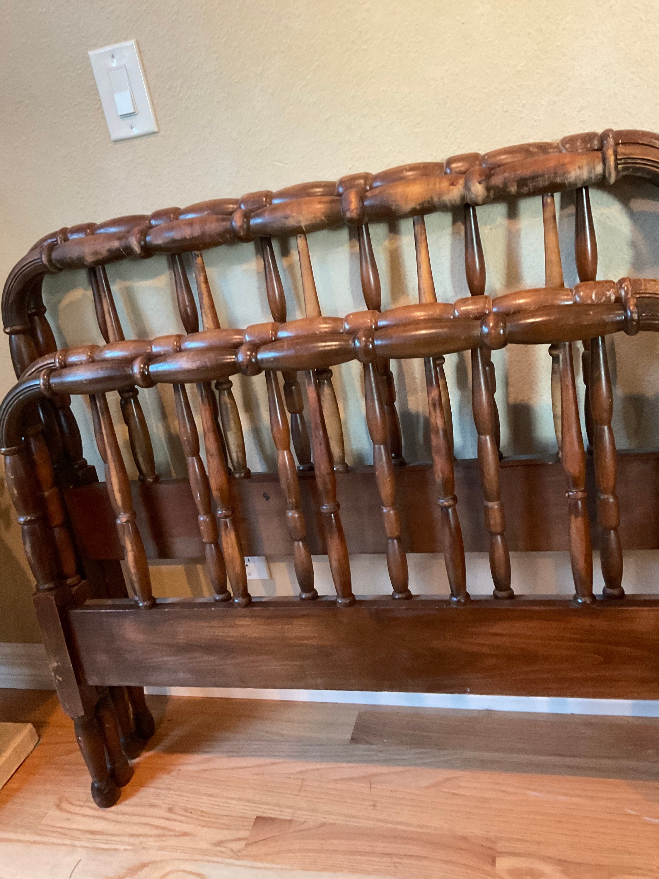 Pair of Vintage Jenny Lind Twin Size Bed Frames. Spindle Spool - Etsy