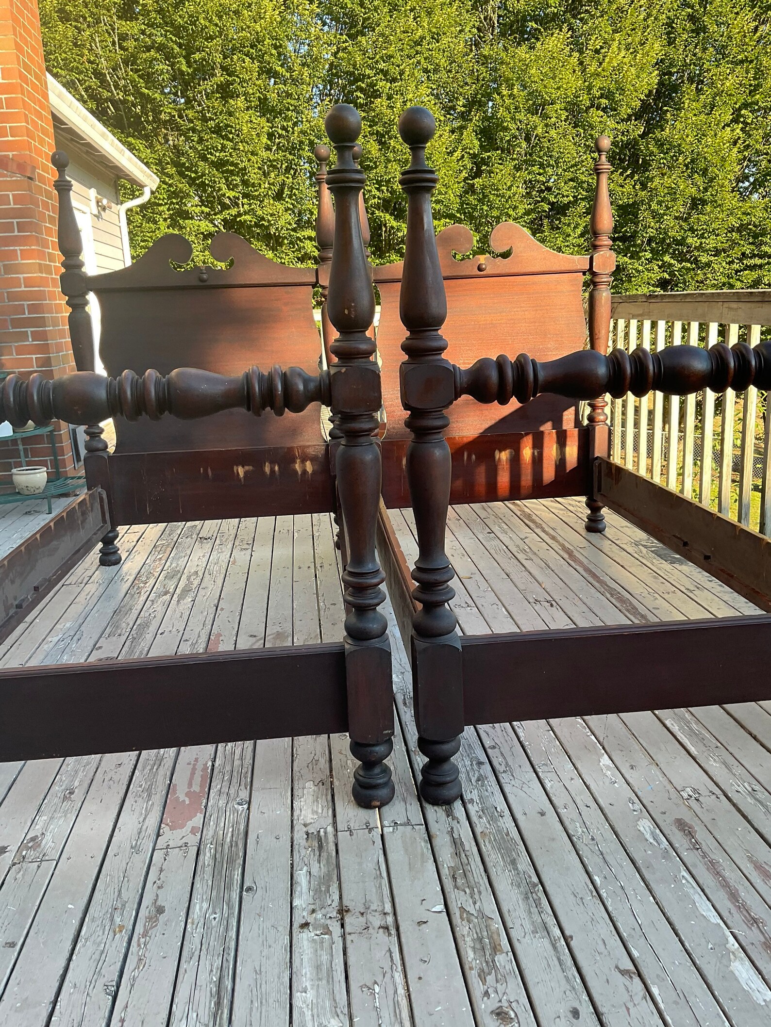 Antique Colonial Twin Size Bed Frames. Pair of Antique Twin Size Beds ...