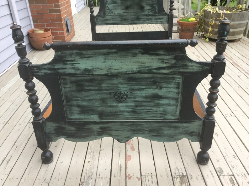 Shabby Chic Antique Twin Bed Bobbin Spool Vintage Bed - Etsy