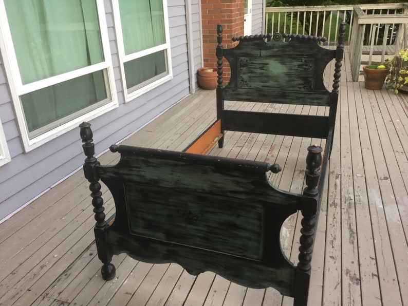 Shabby Chic Antique Twin Bed Bobbin Spool Vintage Bed - Etsy