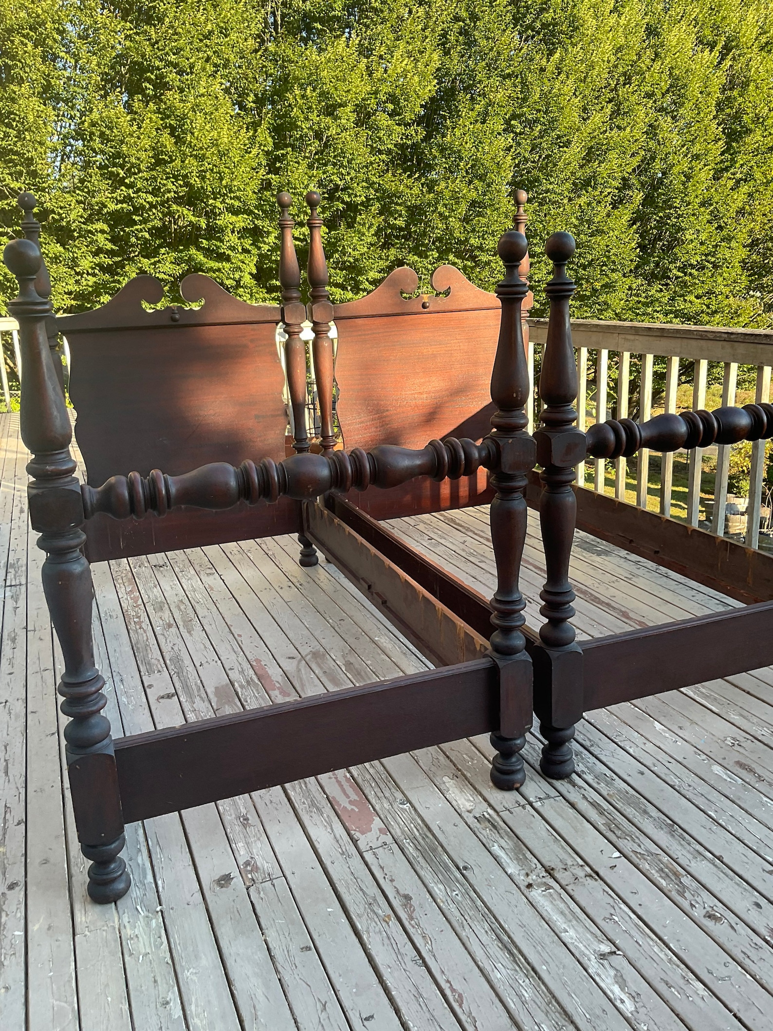 Antique Colonial Twin Size Bed Frames. Pair of Antique Twin Size Beds ...