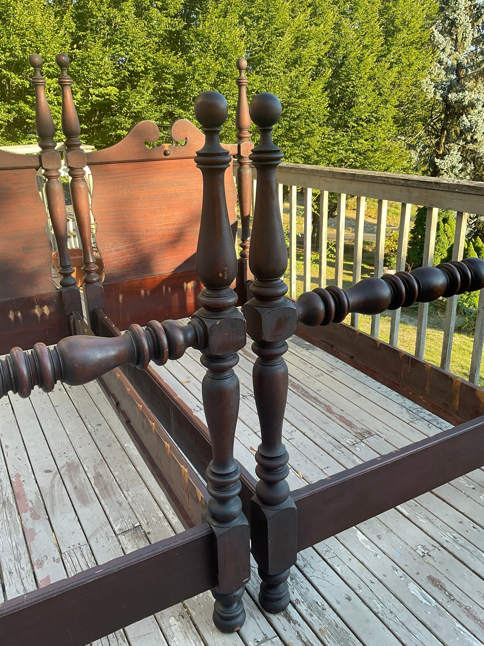 Antique Colonial Twin Size Bed Frames. Pair of Antique Twin Size Beds ...