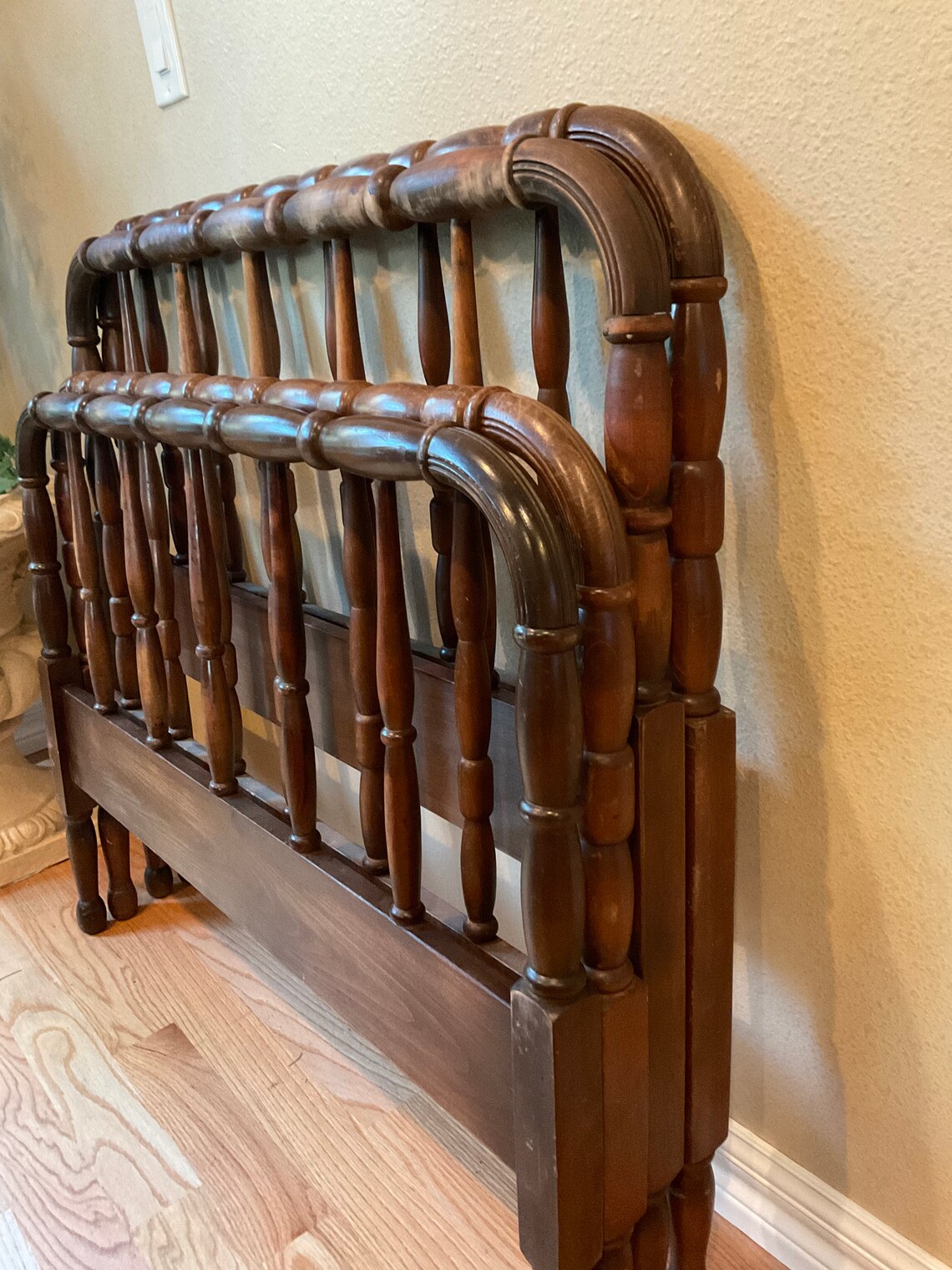 Pair of Vintage Jenny Lind Twin Size Bed Frames. Spindle Spool - Etsy