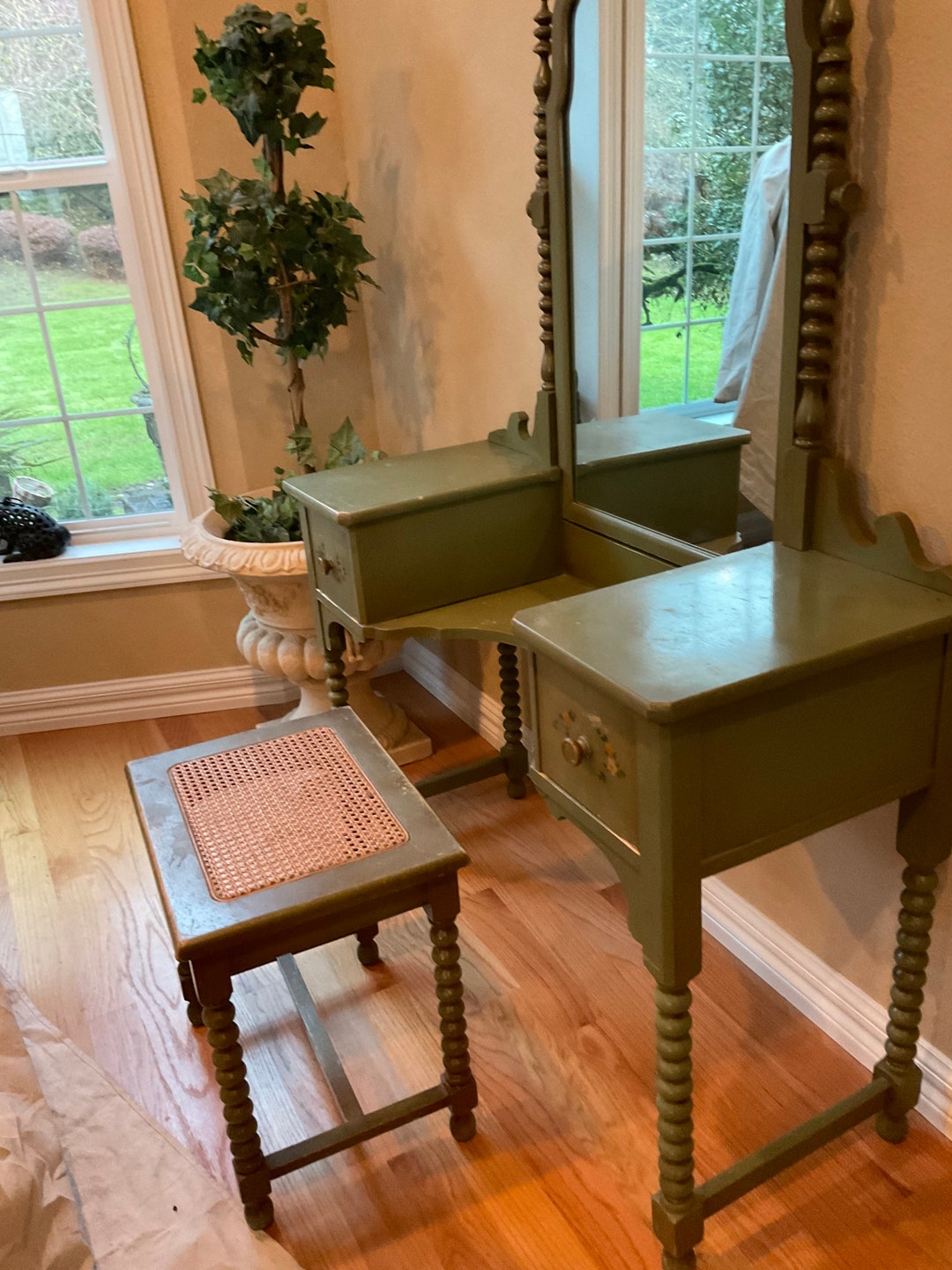 Antique Jenny Lind Vanity and Spindle Spool Bench - Etsy