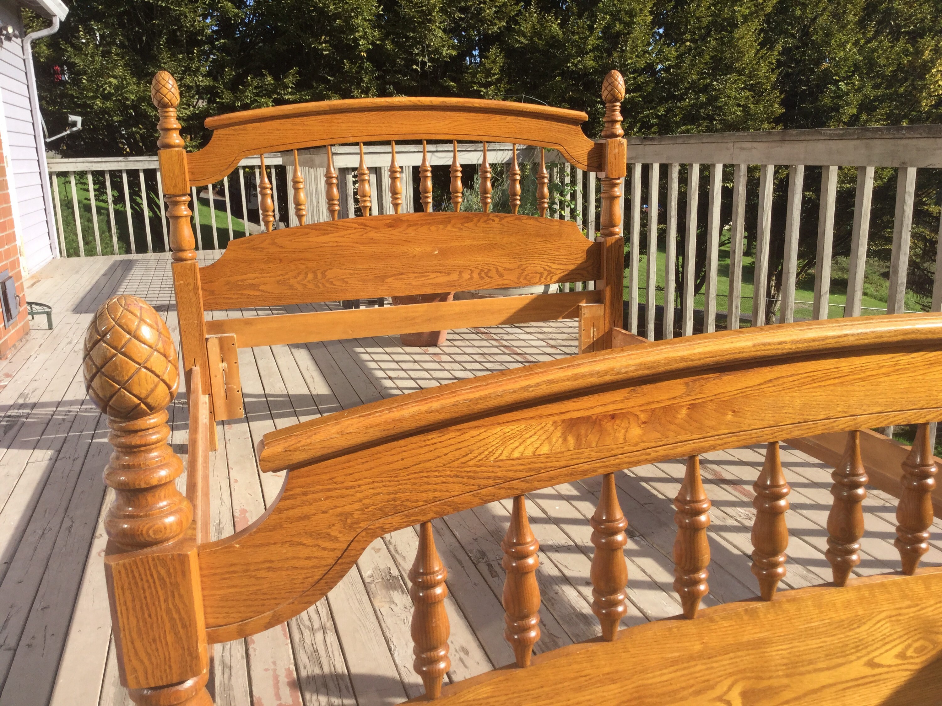 Vintage Spindle Spool Queen Size Bed Frame, Pineapple Bed , Modern ...