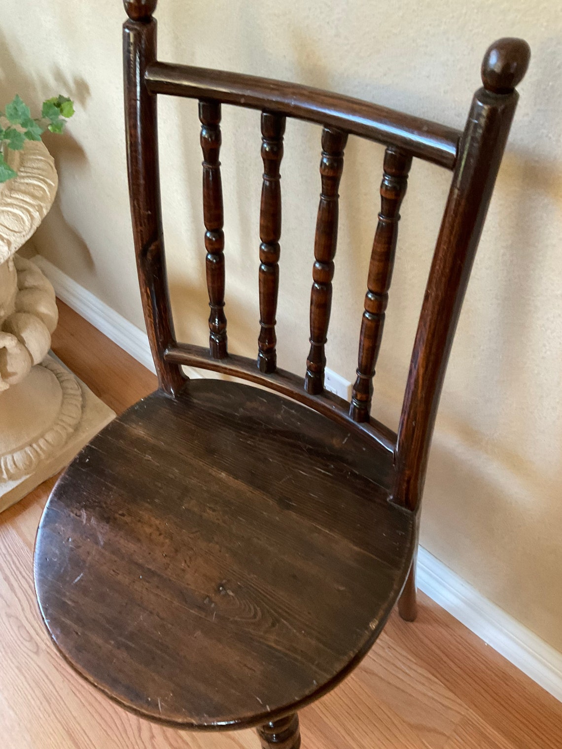 Antique English Hand Carved Hall Chair. Spindle Spool English Oak Chair ...