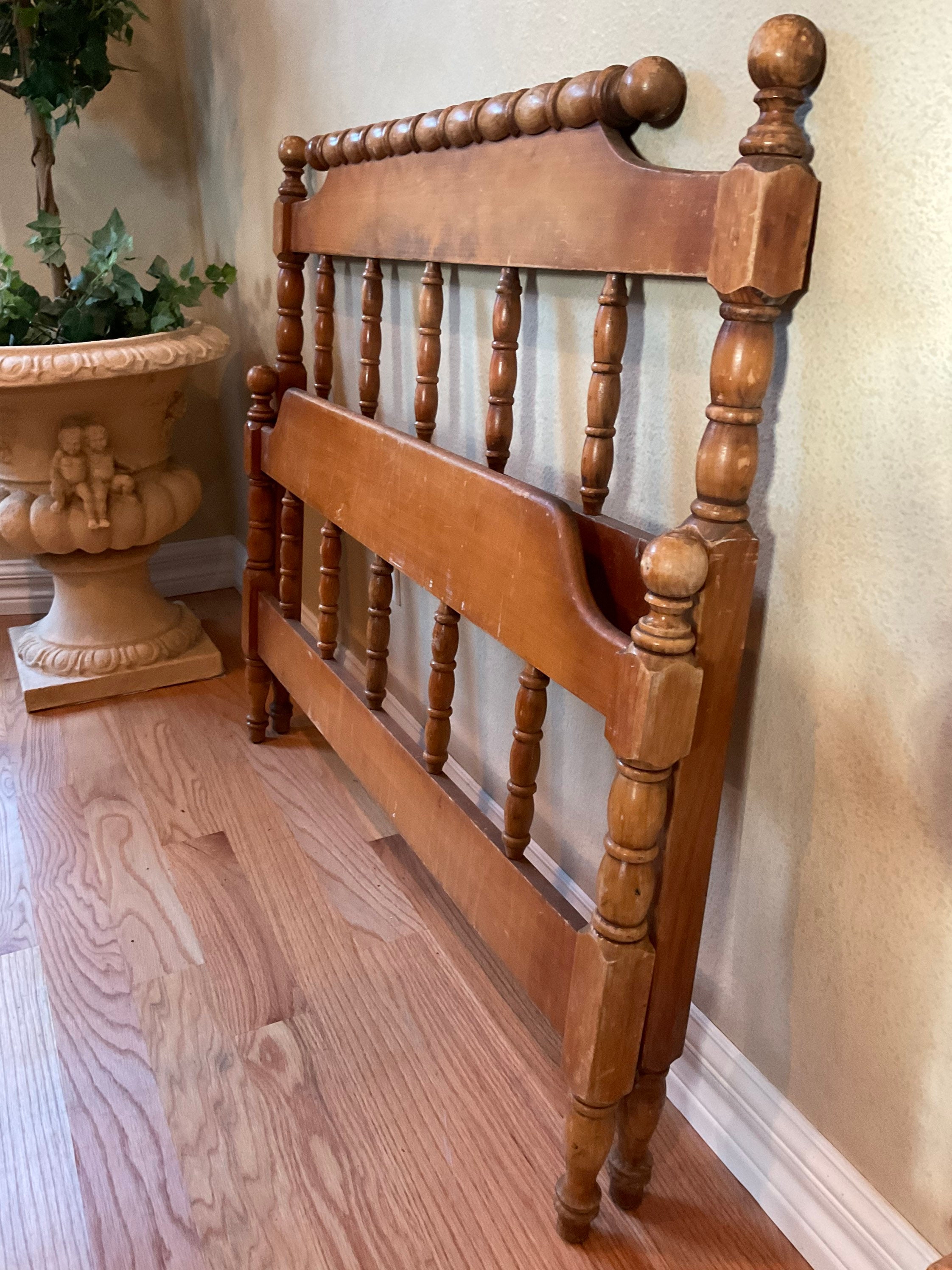 Vintage Maple Spindle Spool Twin Size Bed Frame. Jenny Lind Bed Frame ...