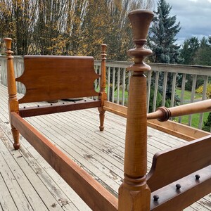 Antique Maple 4-poster Rope Bed From 1800s Antique 3/4 Size With Bell ...