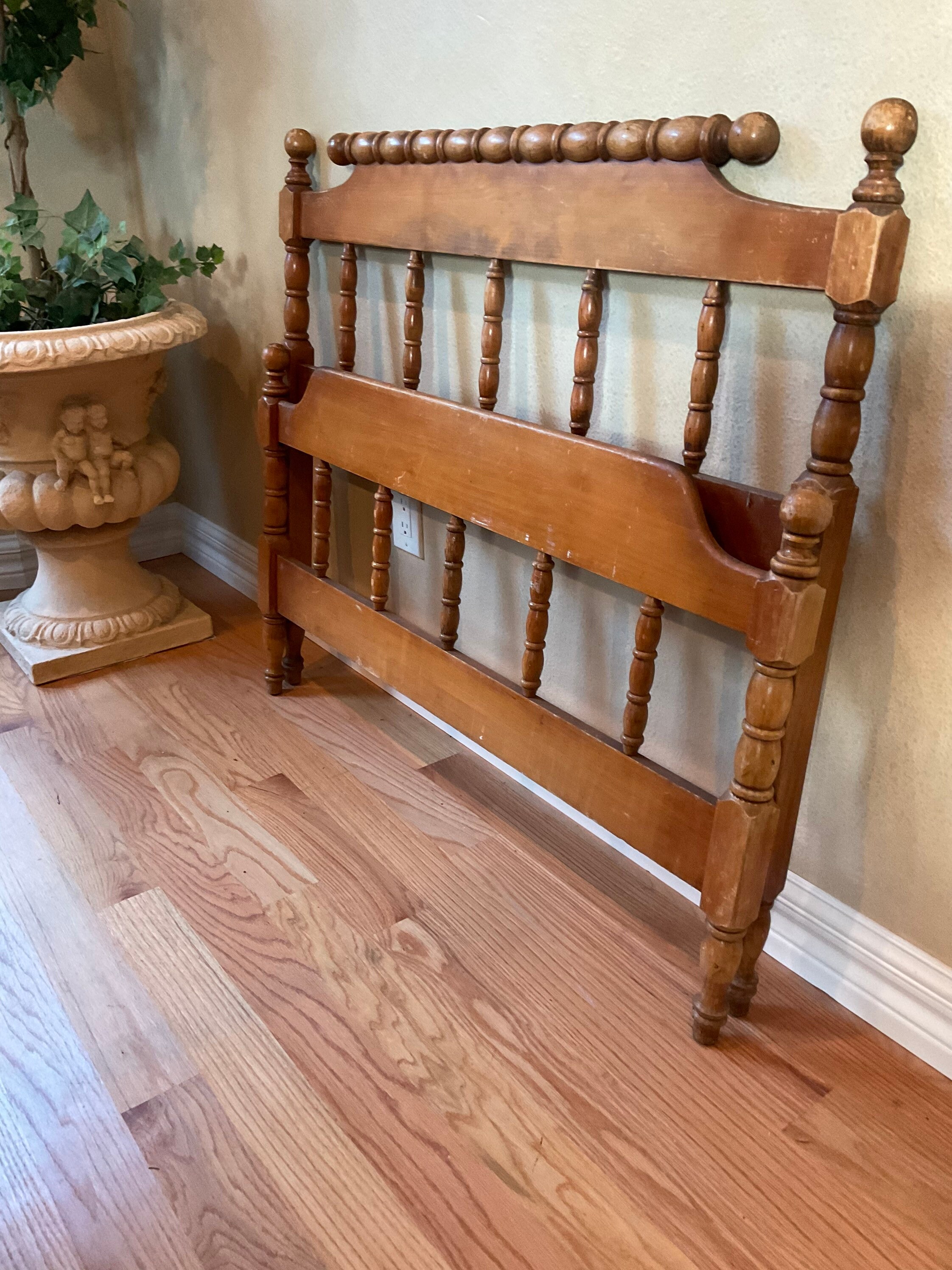Vintage Maple Spindle Spool Twin Size Bed Frame. Jenny Lind - Etsy