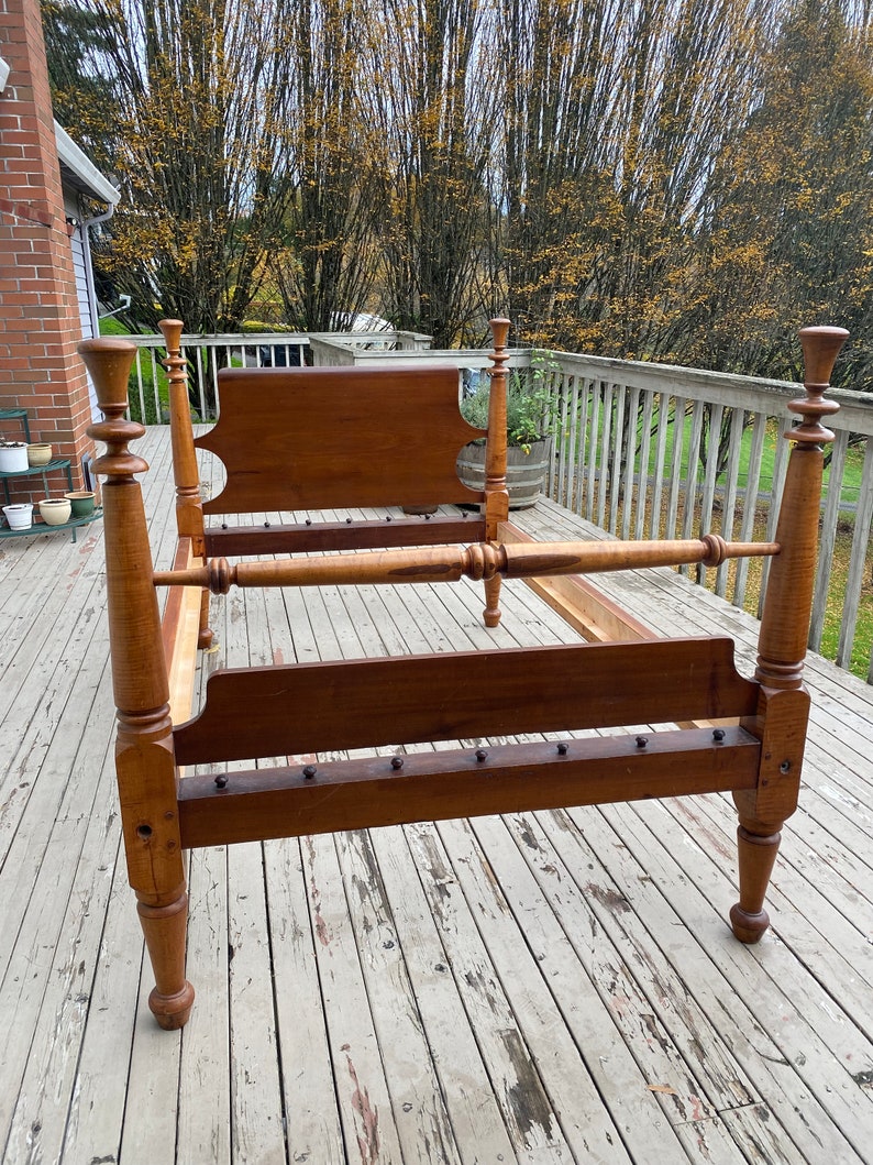 Antique Maple 4-poster Rope Bed From 1800s Antique 3/4 Size With Bell ...