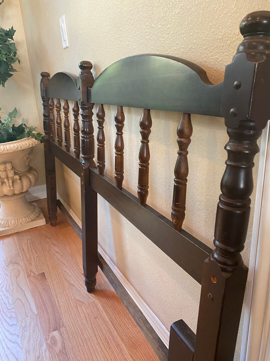 Vintage Jenny Lind Spindle Spool Headboard for Full/queen Bed - Etsy