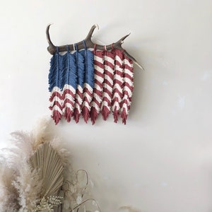 Feather American Flag - Etsy