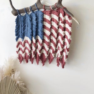 Feather American Flag - Etsy