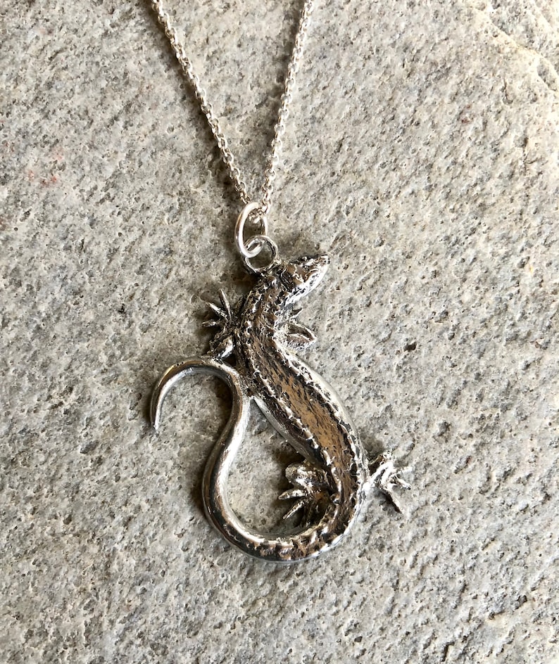 Lizard Pendant Necklace in Pewter by Paul Szeiler - Etsy