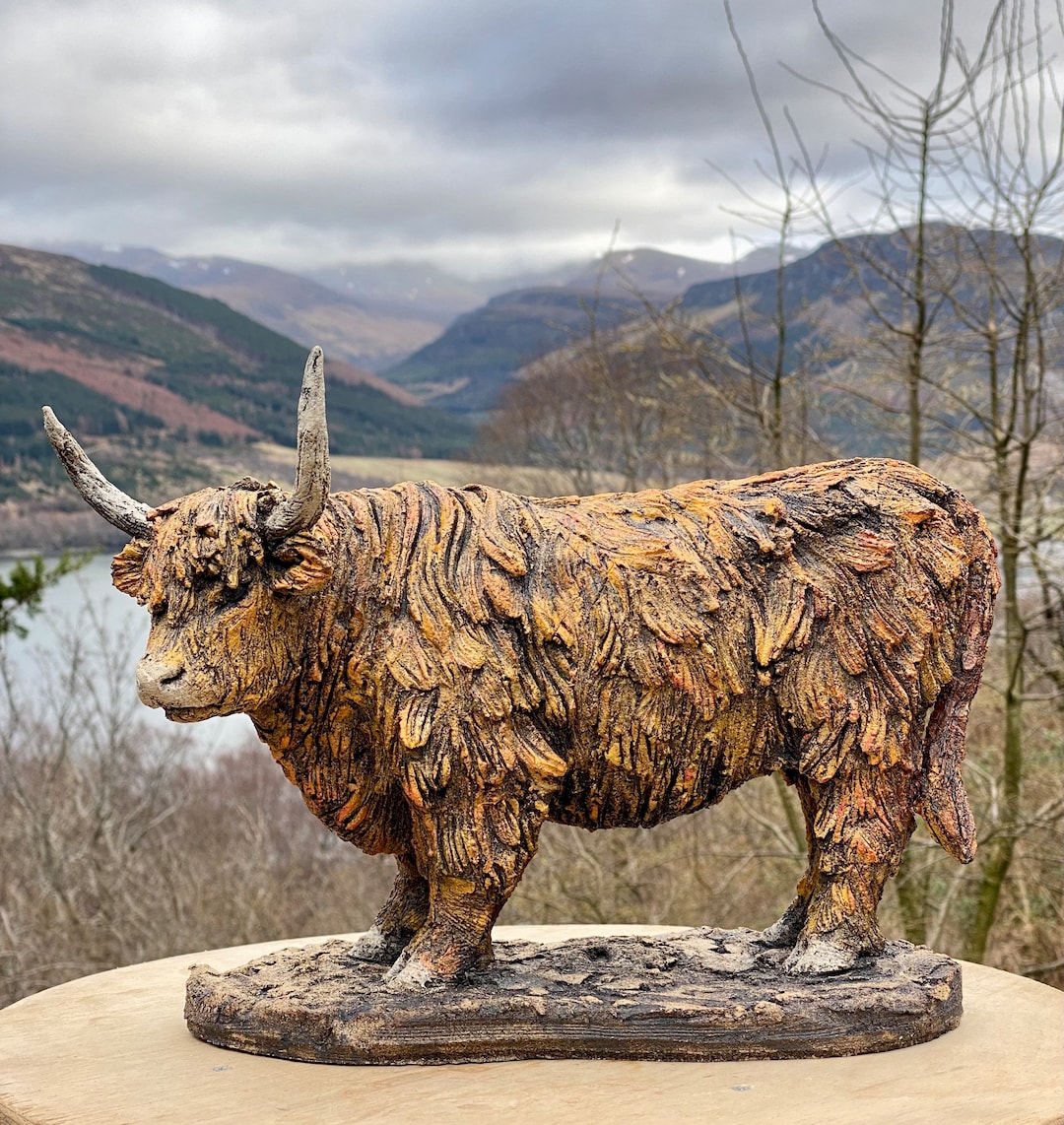 Highland Cow Sculpture in Ceramic by Paul Szeiler - Etsy