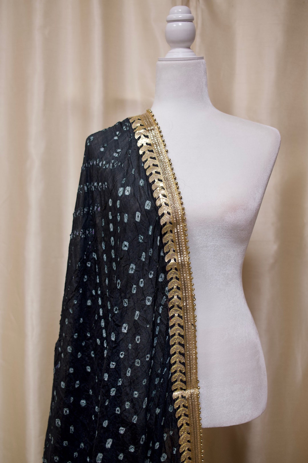Black Bandhani Print Dupatta Gold Border - Etsy