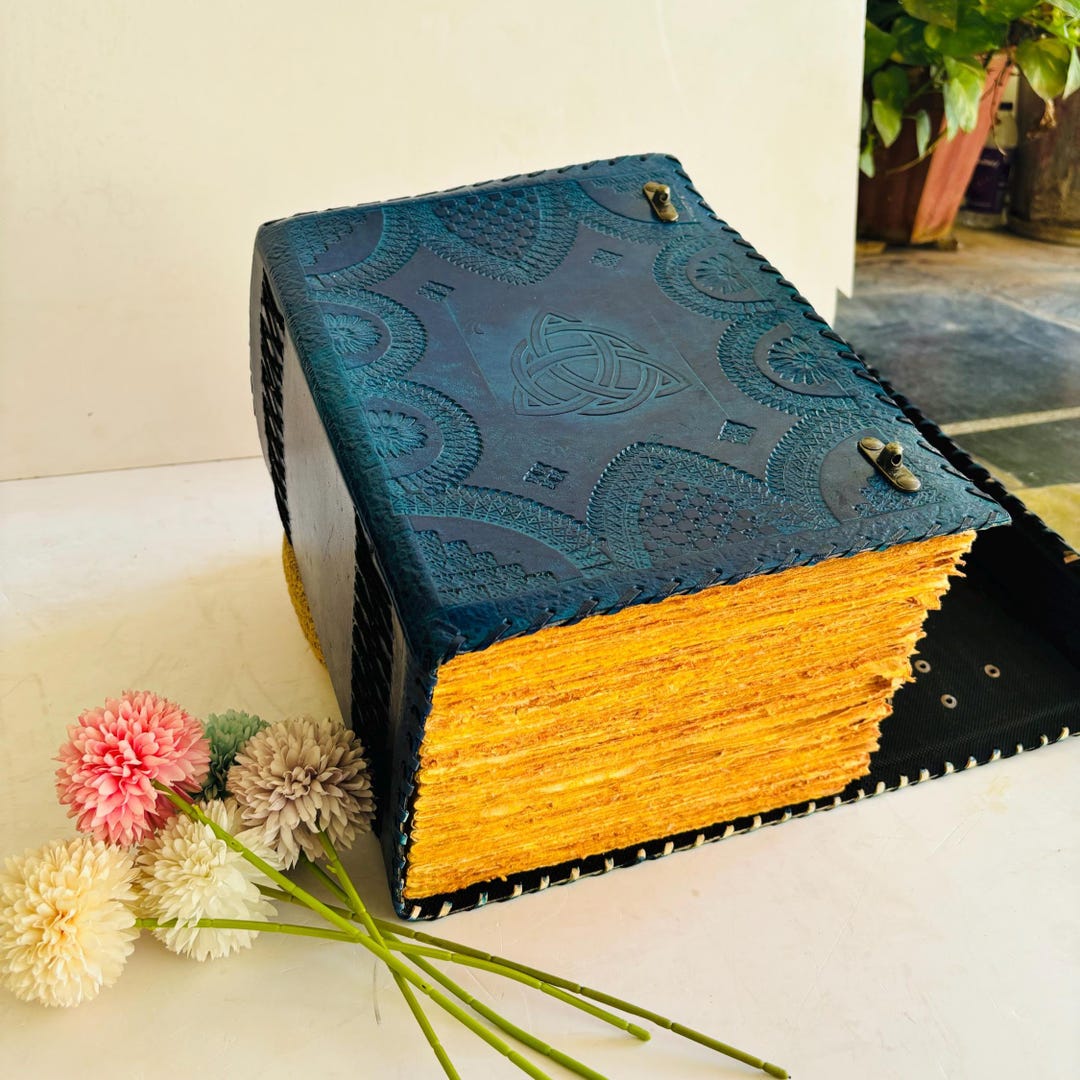 13X10 Extra Thick Grimoire Leather Journal, 600 Antique Pages - Etsy