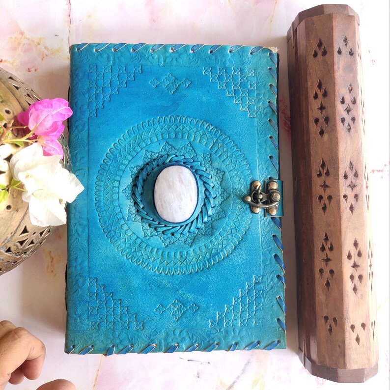 Pack of 2 Large Embossed Leather Journals With Lock Seven - Etsy