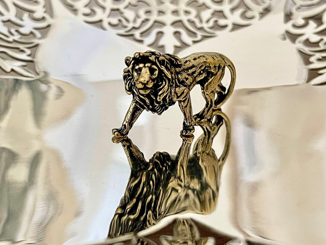 Vintage Style King Lion Casting Figurine, Antique Solid Brass Hand ...