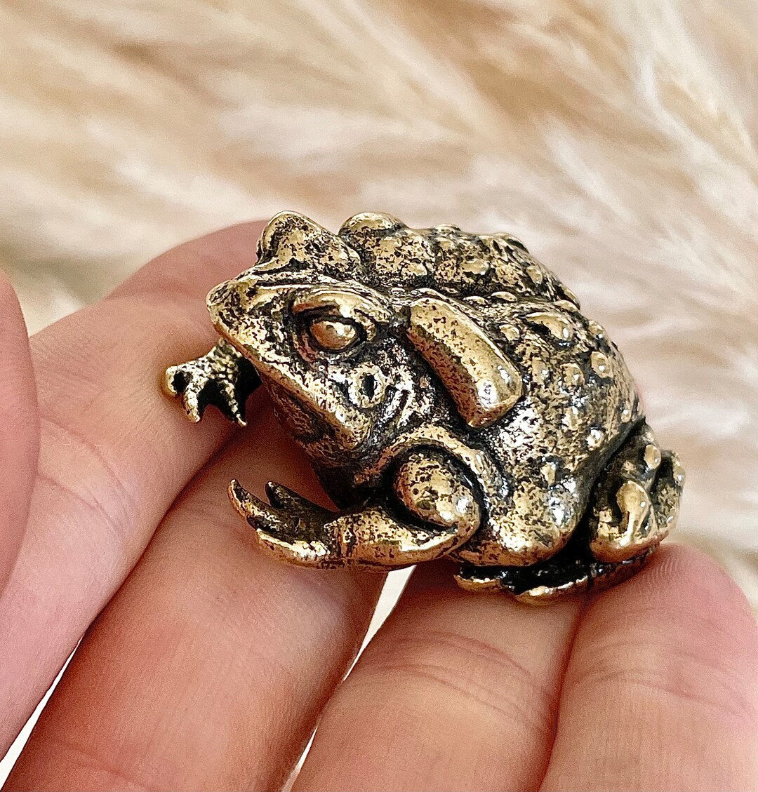 Common Toad, Lifelike Copper Cast, Solid Brass Figurine, Lost Wax ...