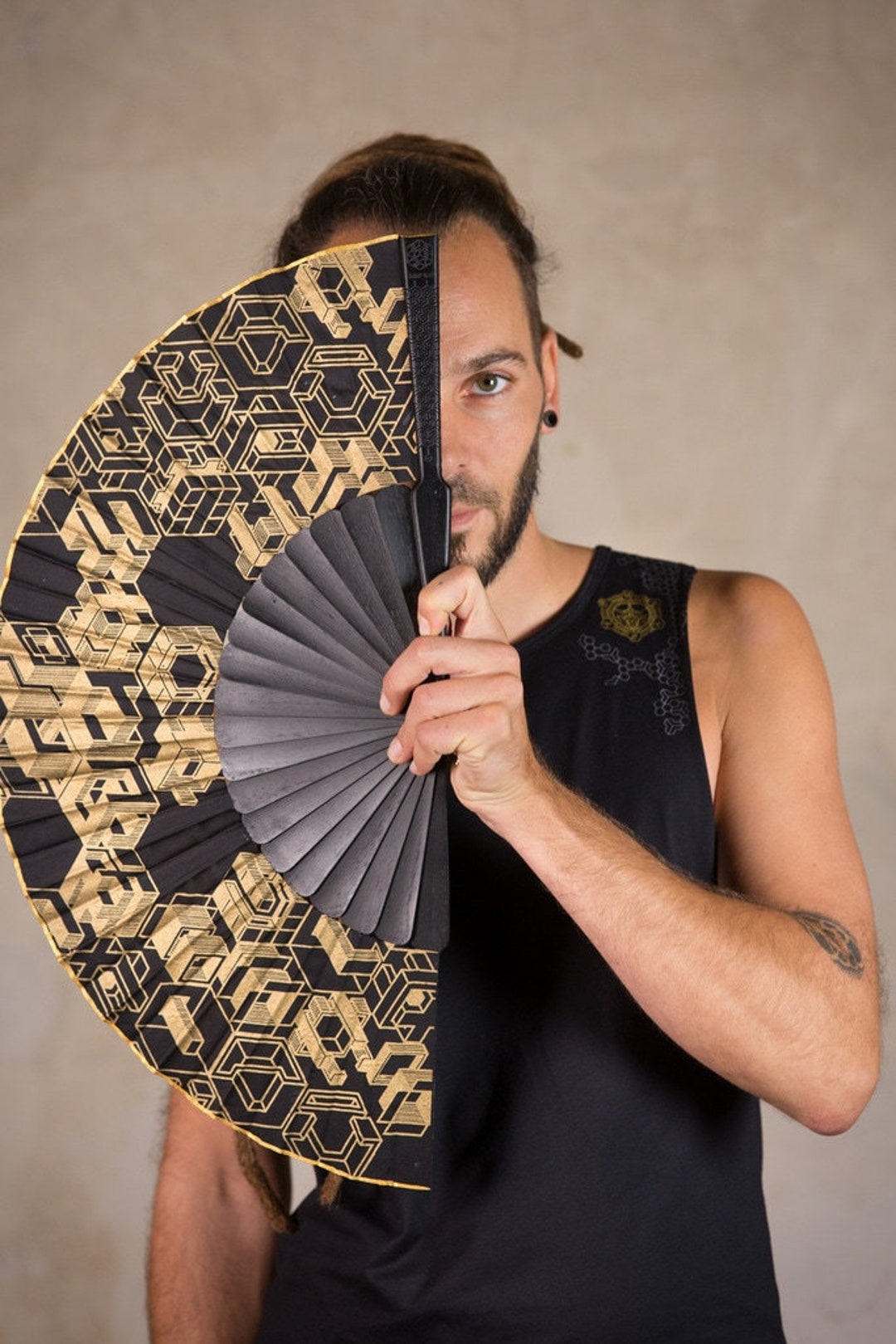 Black Hand Fan | Folding Hand Fans With Sacred Geometry | Fächer ...