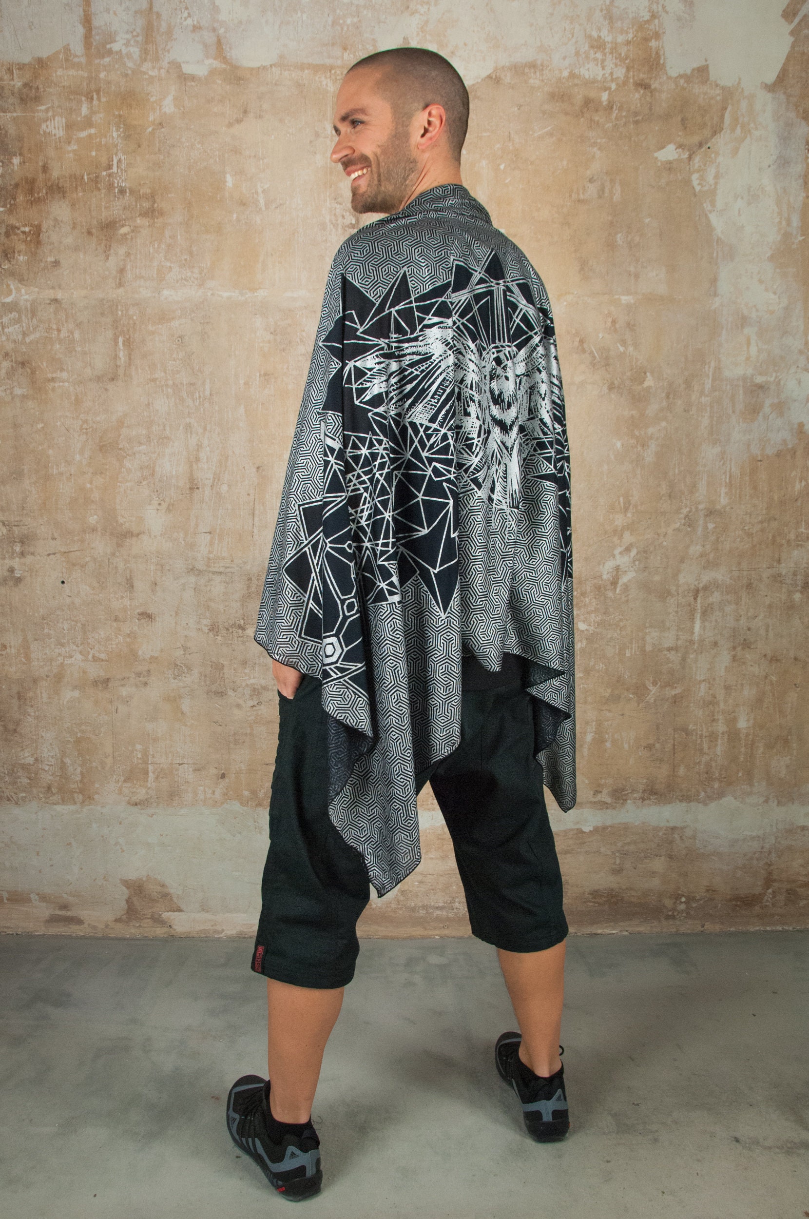 Silver Wing Crow Goth Scarf made of Organic Material for | Etsy