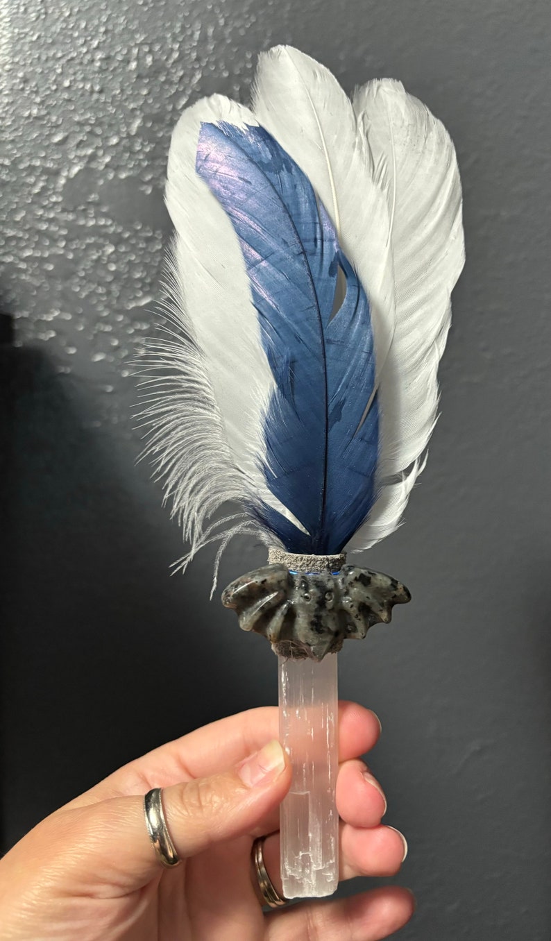 Small Crystal Alter Tool Selenite Handle Yooperlite UV Glowing Bat ...