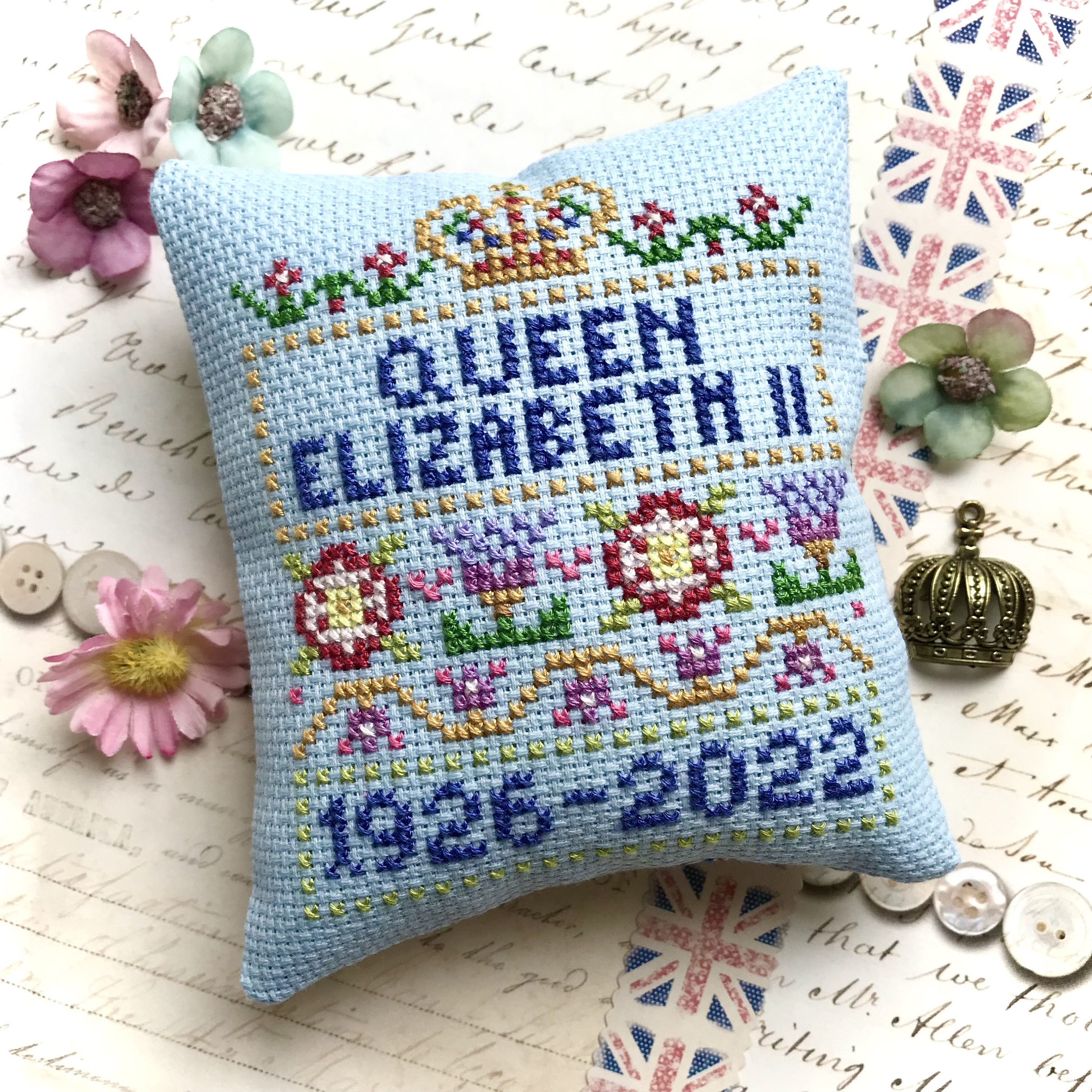 Queen Elizabeth Ll Keepsake Pattern - Etsy
