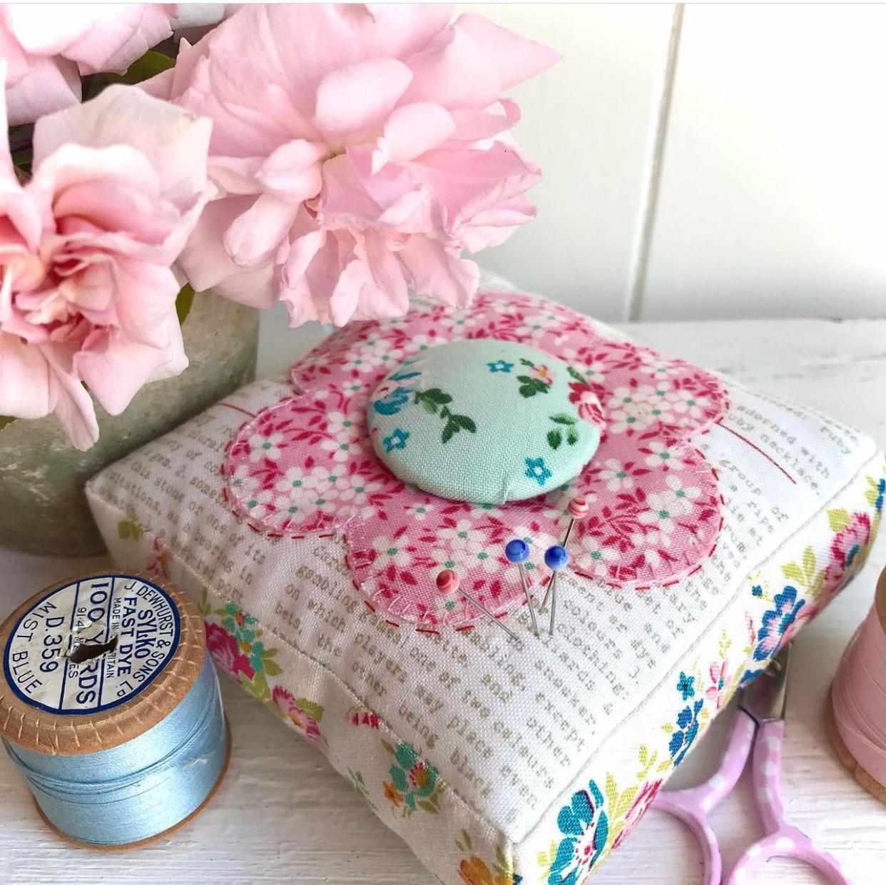 Flower Square Pincushion Pattern - Etsy
