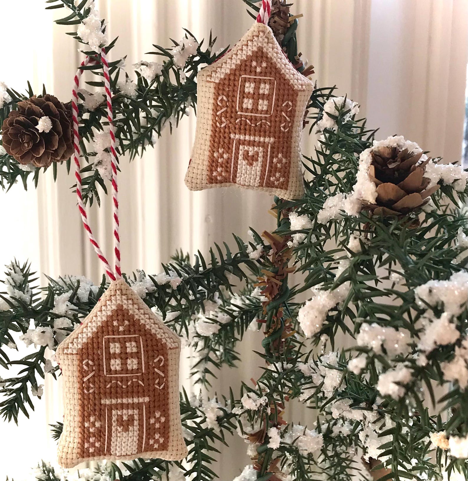 Gingerbread House Ornament Pattern - Etsy